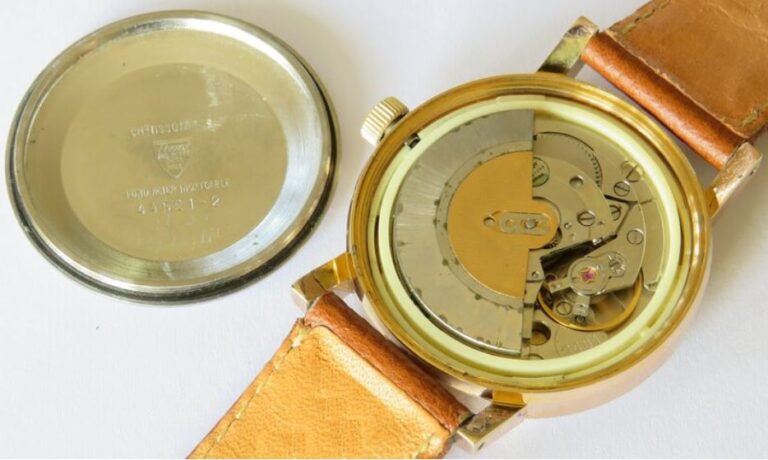 Tissot Seastar automatic wristwatch, 1972 - Set Back In Time